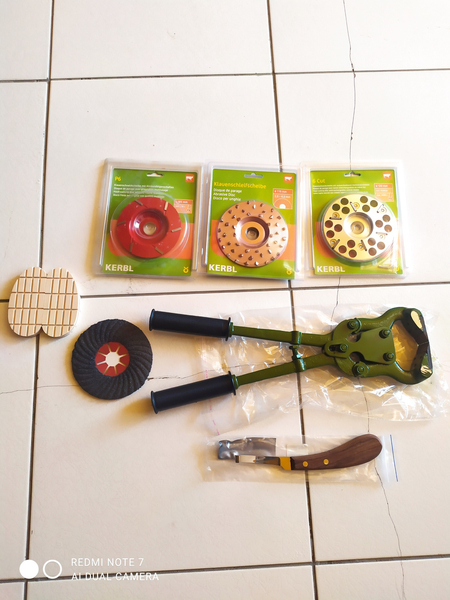 Antibrik tepadigan sigirlar uchun.