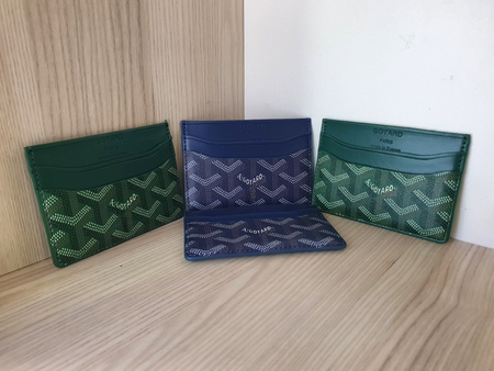 Кардлохдер Goyard