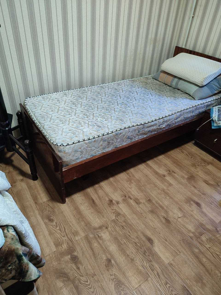 Мебель кухонная, спальная и гостиная. Все из дома (б/у