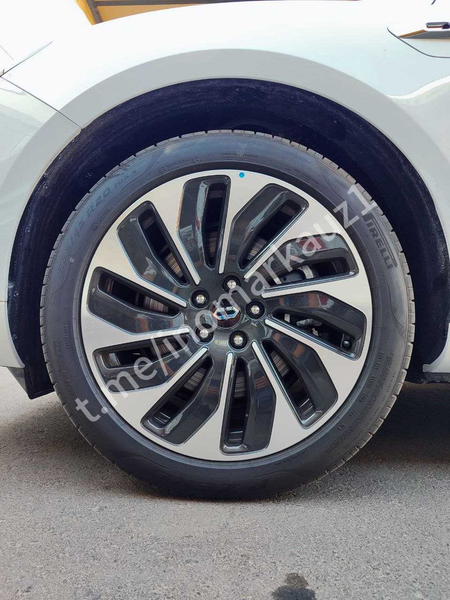 HUAWEI AITO M5 4wd hybrid