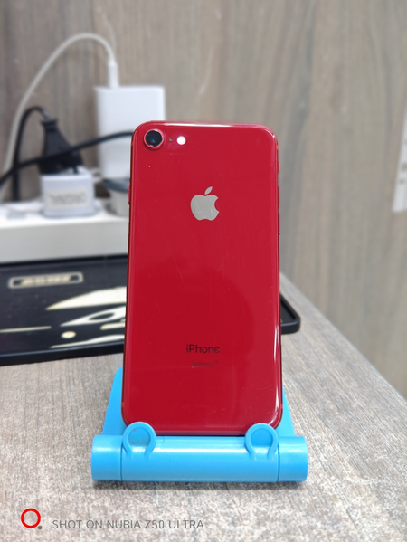 iPhone 8 sotiladi
