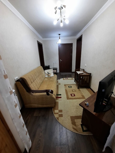 Чиланзар 26.  Аренда квартира 2 х комнатная 450