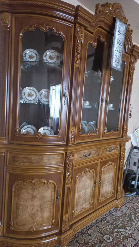 Продается красивая стенка для гостинной!
