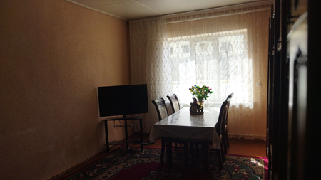 Уй сотилади (котедж)