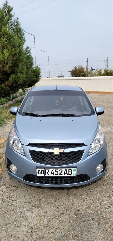 Chevrolet. Spark.