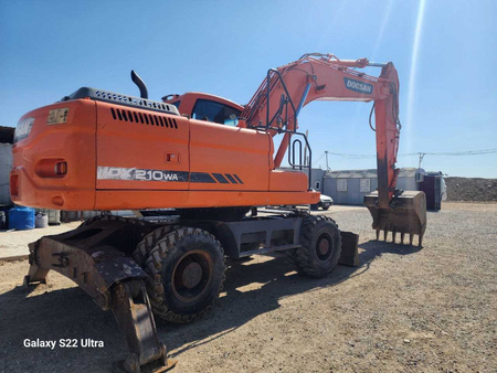 Продаётся Экскаватор DOOSAN 210