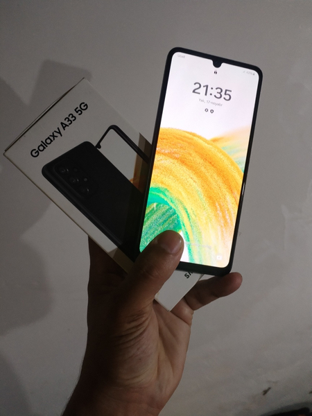 Samsung a33 sotiladi holati idial ochilmagan pamit 6ga128