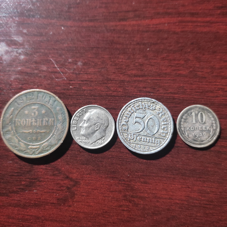 Продаю монеты колекционые