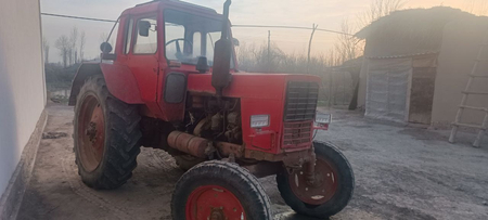 Traktor MTZ sotiladi.