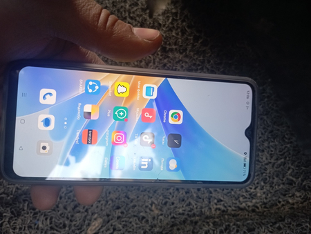 Oppo.             .
