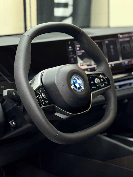 BMW i5 Luxury В Наличии