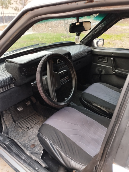 Lada21099 sotiladi