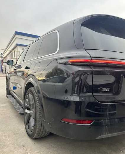 LIXIANG L9 MAX elektromobillarimizning barcha ranglari mavjud