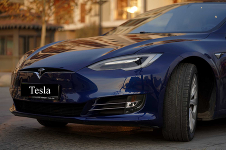 Tesla Model S 2017