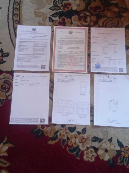 Qarshi Yangibog'da uy sotiladi