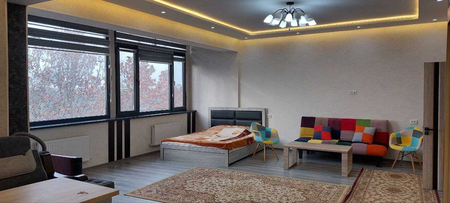 Голубые купола, 1/8/8, 58 м² с ремонтом, первая линия, м. Космонавтов