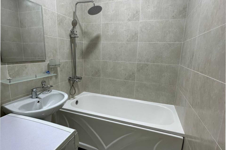 谷 130472 谷 Chilonzor tumanida kvartira sotiladi [48 м²]