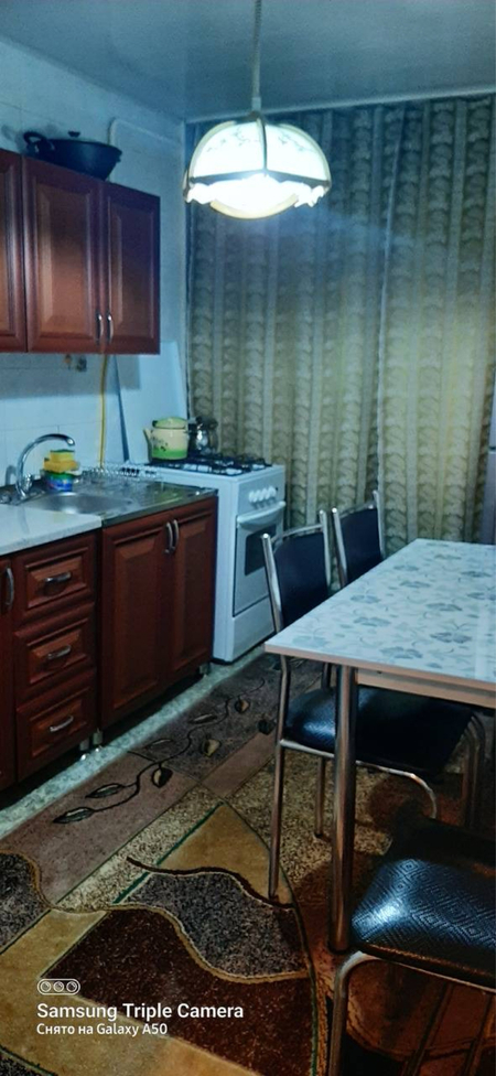 Чиланзар торговый цент 1 комнптная