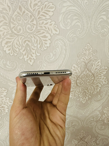 Iphone X ideal ochilmagan
