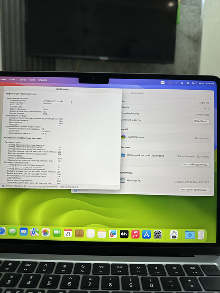 Macbook Air m2 100% емкость 26 цикл почти новый