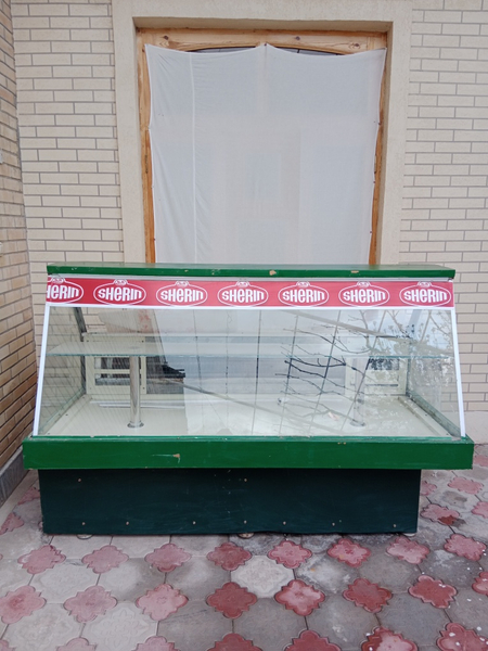 Холодильник витрина