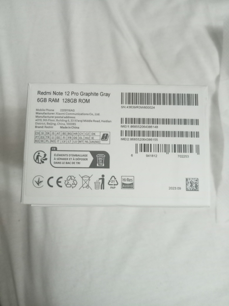Redmi not 12 pro в очень хорошем состоянии, зарядка, документы, свой