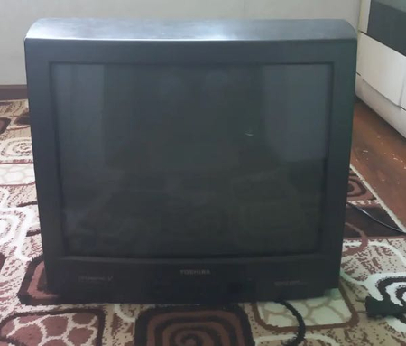 Детская мебель ( шкаф и столик), Телевизор Toshiba б/у