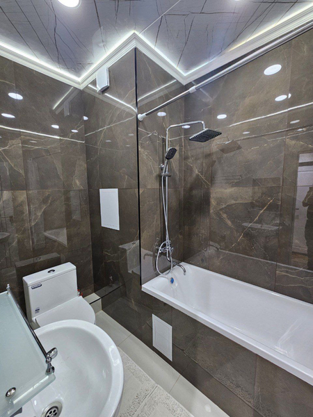 Продается квартира Ц квартал 2в3-4-5