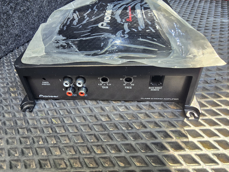 Pioneer Champion  1500w MONO для сабвуфера