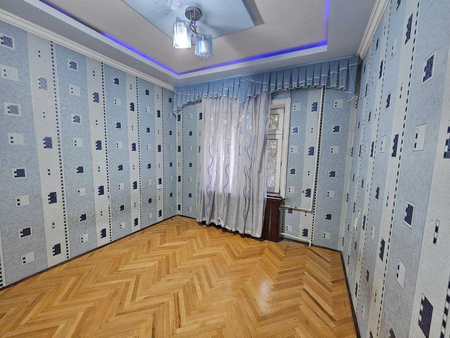 Срочно продам 4х ком квартиру на куйлюке 4 ор-р БАЗАРЧИК