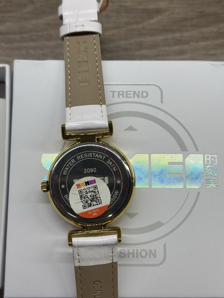 Skmei gold watch