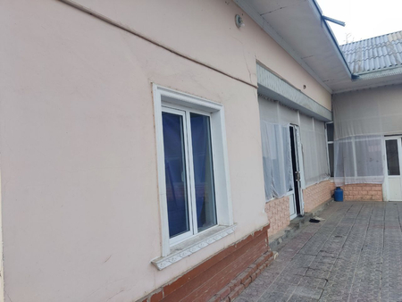 Hovli sotiladi, Kattaqo'rg'on, Polvon tepa