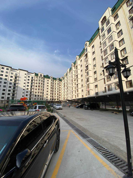Центр / Продам 3х комнатную в Новостройке