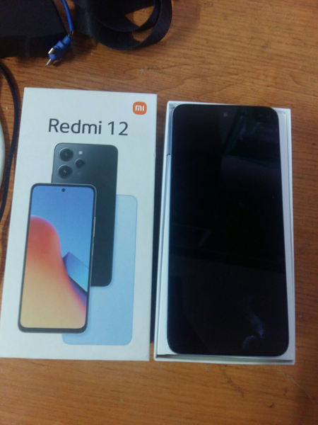 Arzon telefon Redmi 12
