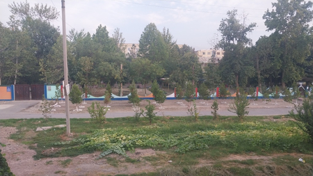 2 хонали, 2 чи этаж уй, зудлик билан сотилади.