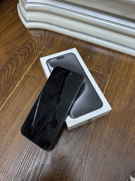 Apple 15 Pro max 256 GB MU2N3CH/A