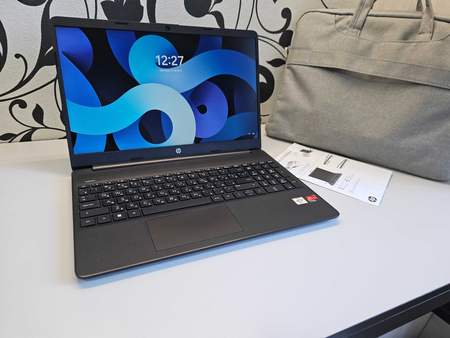 ПРОДАМ HP Laptop 15 Ноутбук Quad Athlon™Gold 3150U/8GB/256SSD/15.6