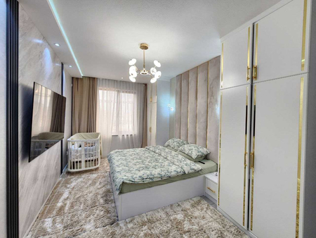 6ти комнатная квартира на 6 этаже 210кв/м, в Самарканде