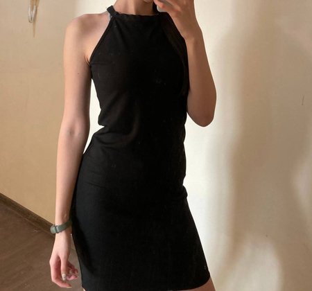 Платье по фигуре от бренда Selfie