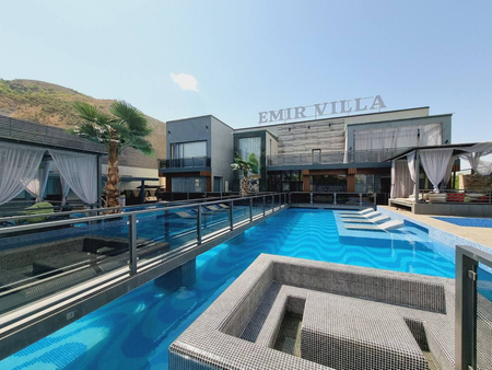 Super skitka40% New villa Emir villa