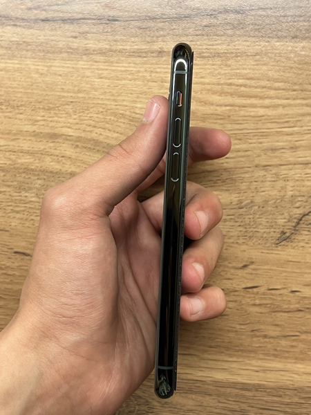 IPhone 11 Pro Tinniq Holatda Srochno