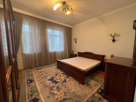 New building 4 room 3bedroom 3bath Taras Shevchenko street metro Oybek