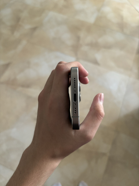 Iphone 15 pro ideal yengide