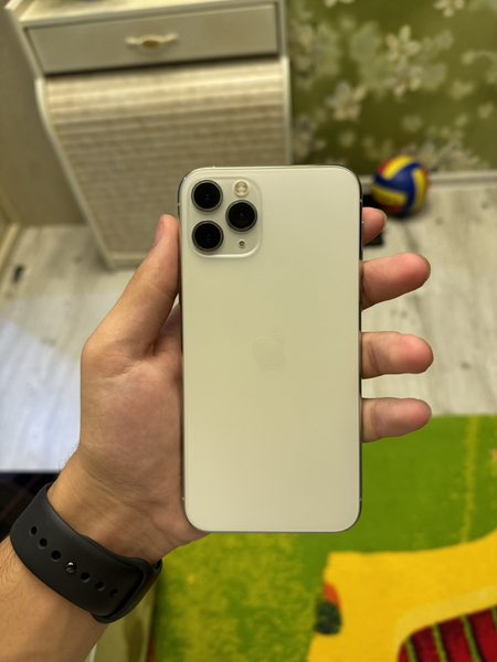 Iphone 11 pro.