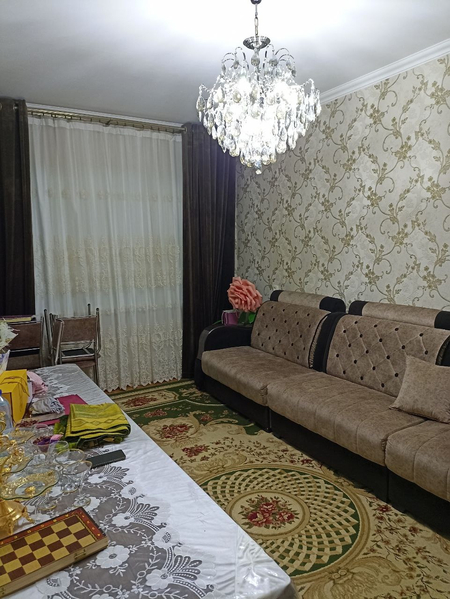 3/4/5 Буюк Ипак Йули,  кирпич балкон 2х6