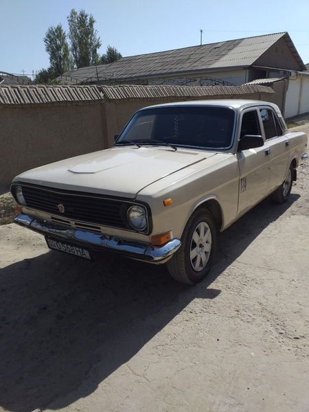 Gaz 2410 sotiladi holati yaxshi