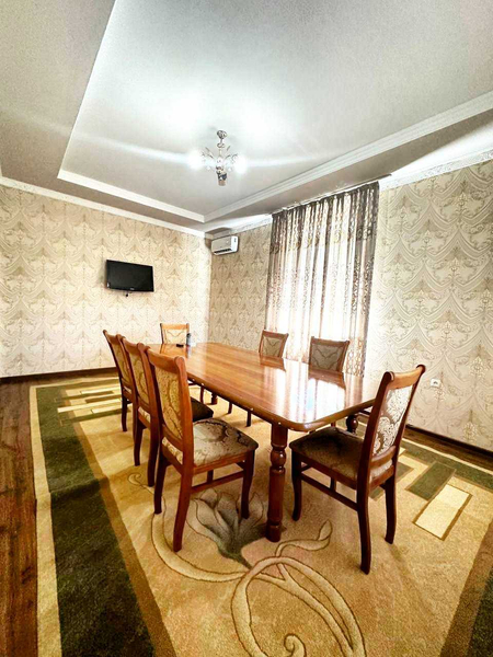 Аренда квартира На новастройка 2/2/10 72 м2  Спутник