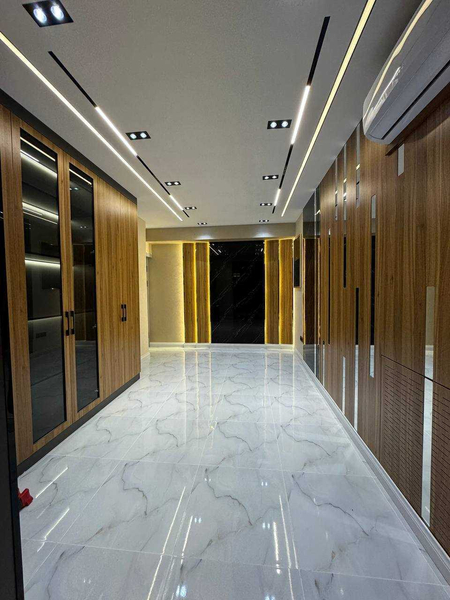 Продается офис 100м². Ор-р: Яккасарайский  налоговый