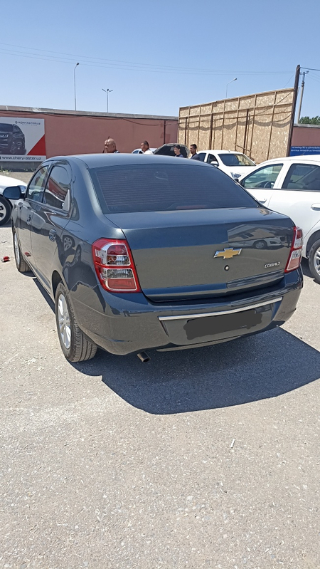 Chevrolet Cobalt sotiladi