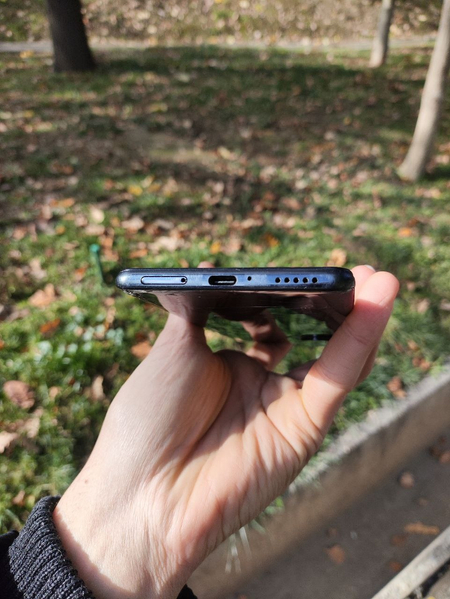 Redmi K40 (Poco F3) 8/128gb